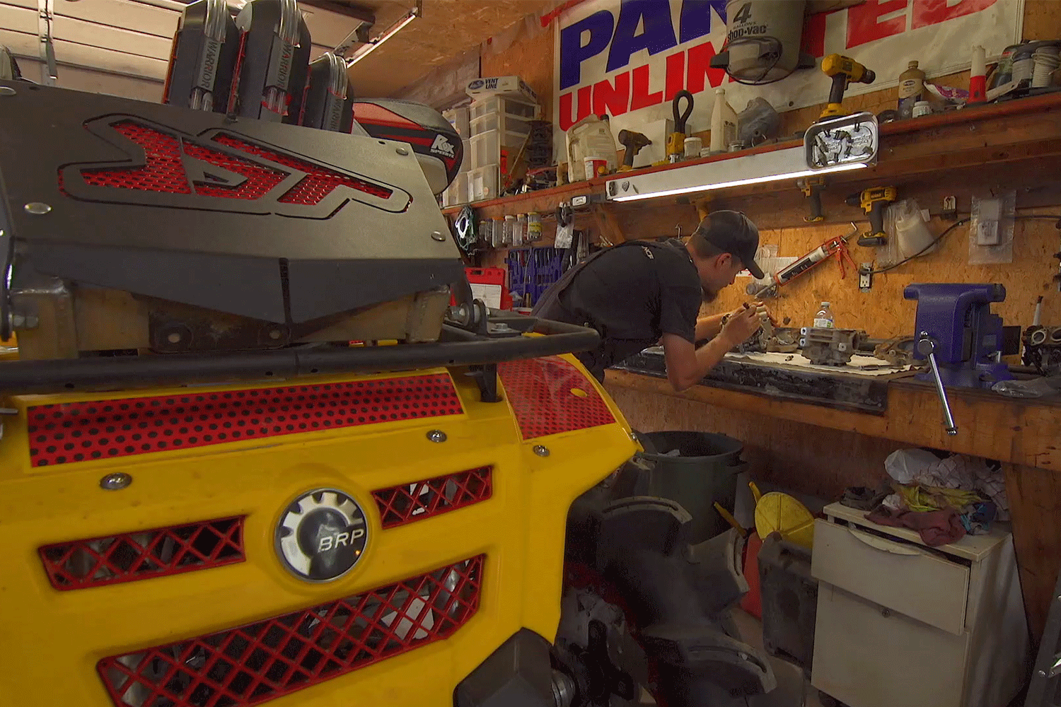 Can-Am Mud Build: Behind the Engine Build - Dirt Trax Online
