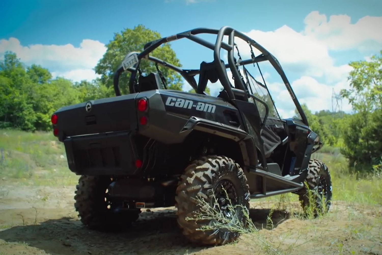 TEST RIDE: Can-Am Commander 1000 XT-P - Dirt Trax Online