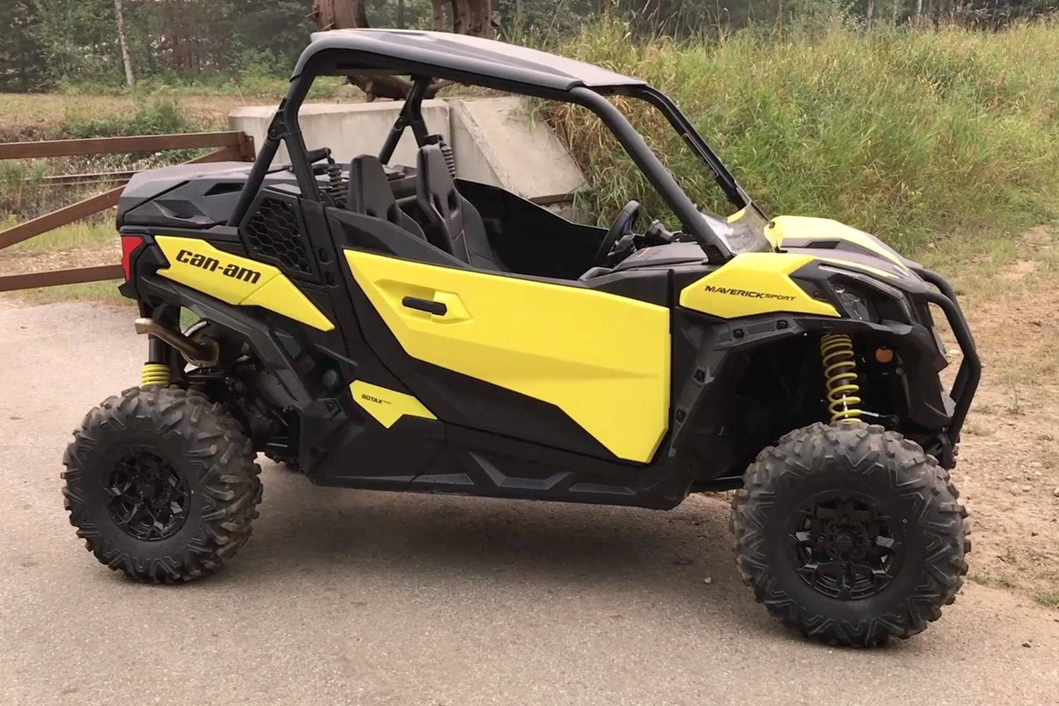 2019 Can-Am Maverick Sport Walk Around & First Impressions - Dirt Trax ...
